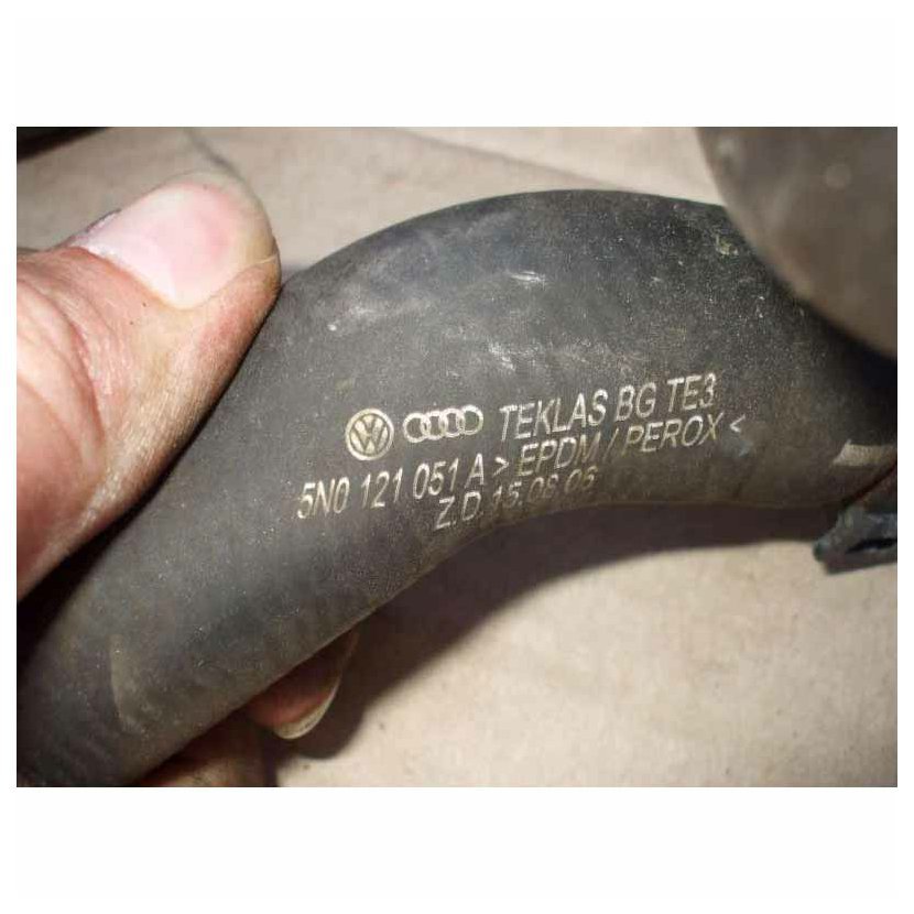 vodní hadice VAG 5N0121051A 3C0122051CG | www.mihocar.cz - náhradní ...